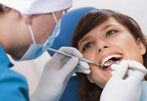 Dán sứ Veneer là gì? Có bền không? Sử dụng được bao lâu?