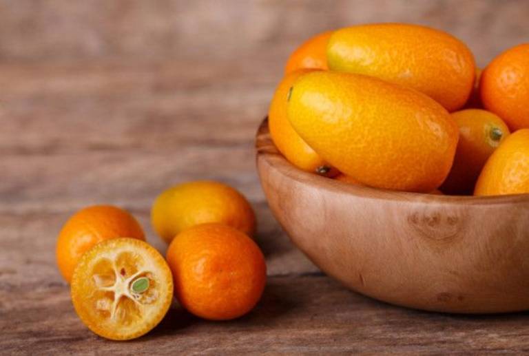 Mẹo Dùng Quả Quất Trị Sạch Mụn Sẽ Khiến Bạn Bất Ngờ